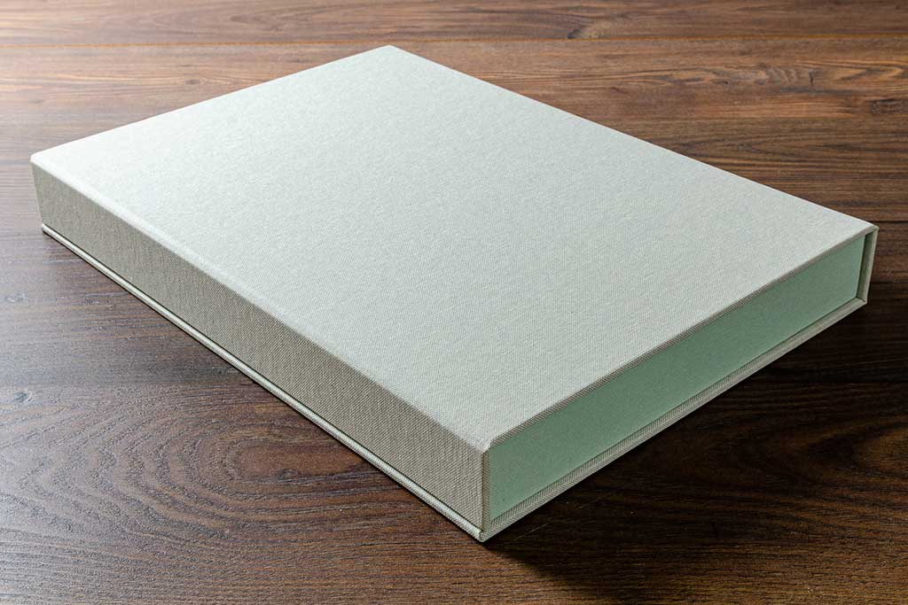 Clamshell Boxes | Professional Presentation Portfolio Boxes - Hartnack & Co